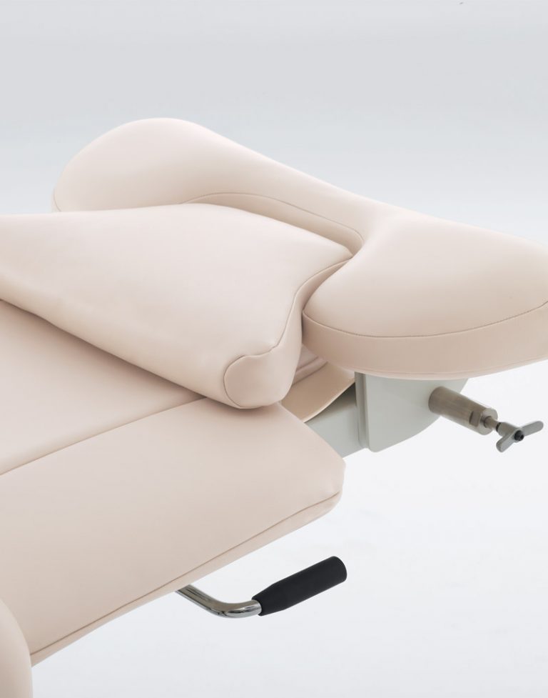 Riche Chair - Eyelash Unit - Takara Belmont Spa & Shampoo